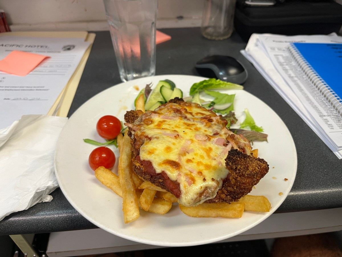 Back to work (and having my first chicken parmi in Australia) – TRAVELIE
